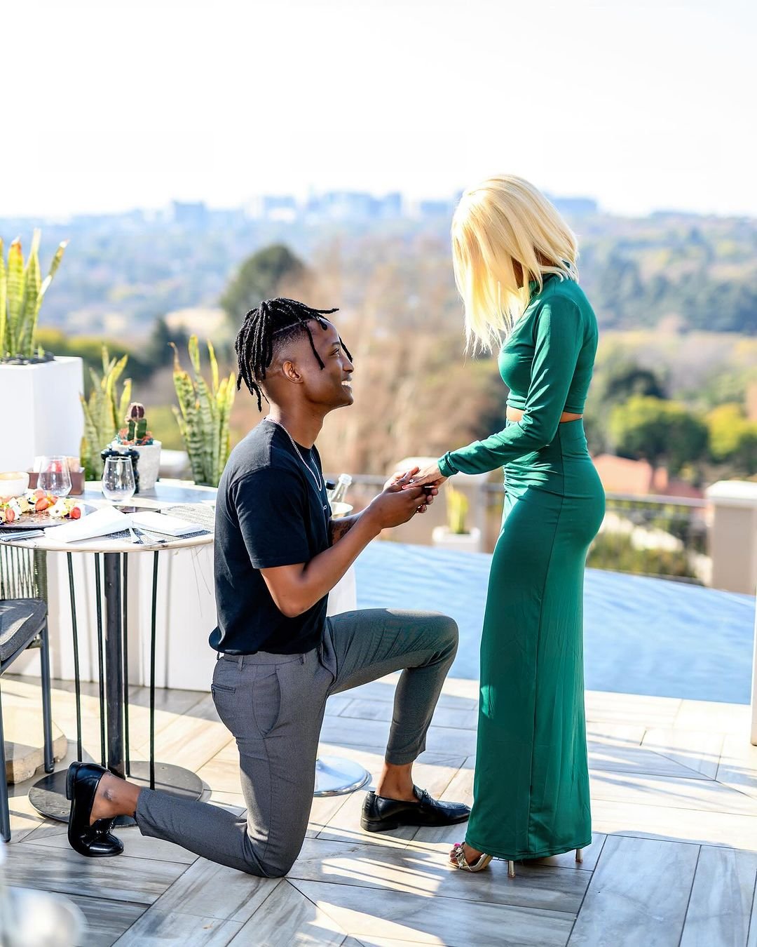 MJ Maponya makes relationship announcement with a ring - Mbare Times